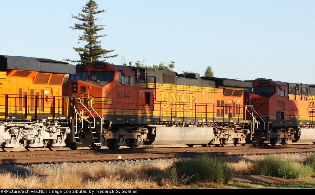 BNSF 5144
